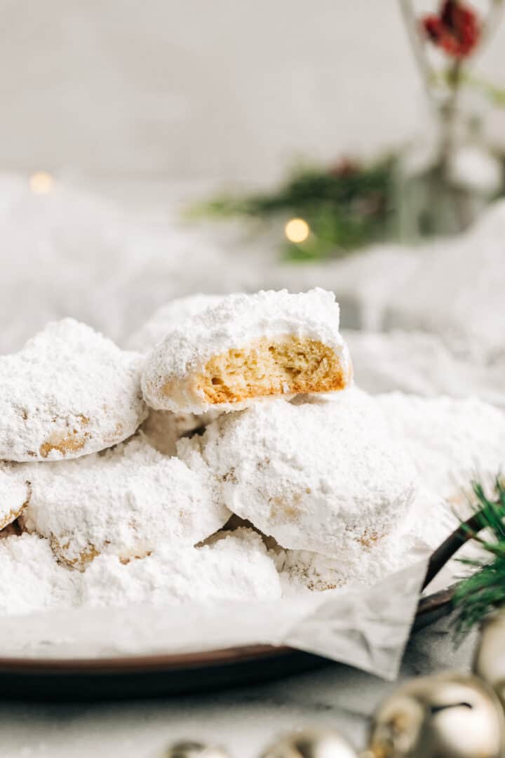 Greek Cookies for the Holidays - Baked Ambrosia